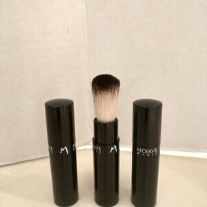 MOJAVE MAGIC | Makeup | New Mojave Magic Black Retractable Brush | Poshmark
